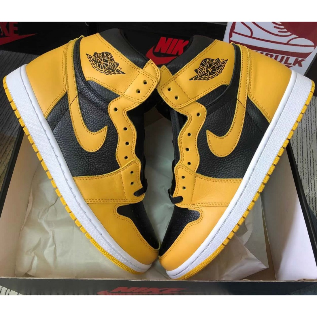 Nike Air Jordan 1 High OG Pollen 555088-701