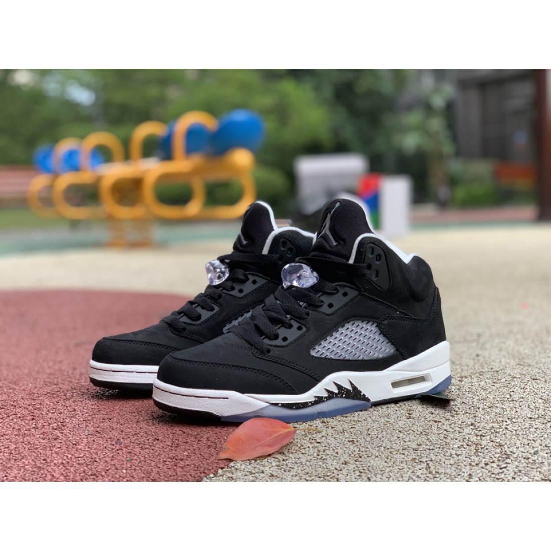 Nike AIR JORDAN 5 RETRO OREO 136027-035