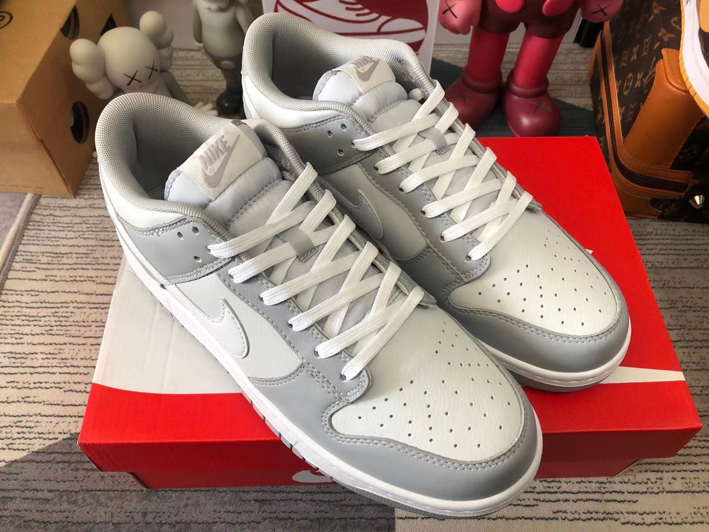 NIKE DUNK LOW 'WOLF GREY' 2022 DJ6188-001 Kickbulk Sneaker Camera Photos