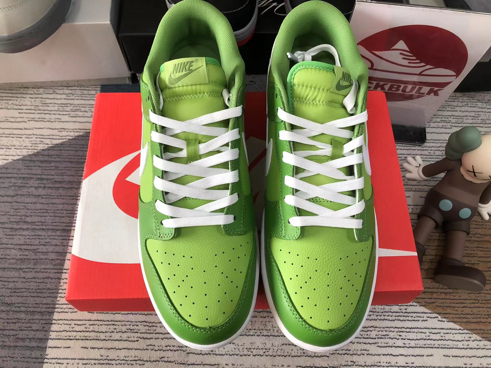 NIKE DUNK LOW RETRO 'CHLOROPHYLL' 2022 DJ6188-300 Kickbulk Sneaker ...