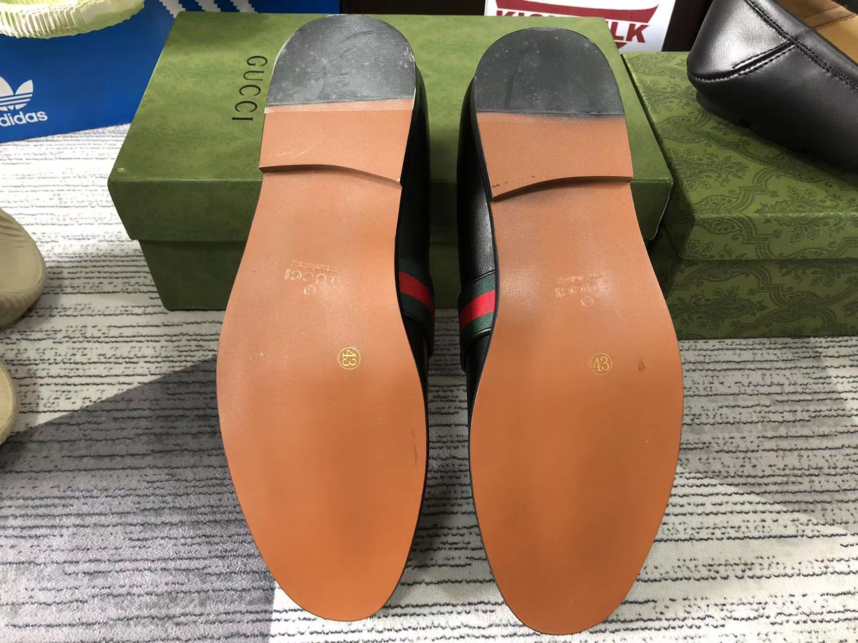 Kickbulk Custom made Gucci leather shoes quality control camera photos ...